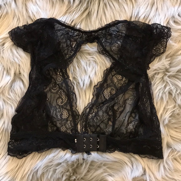 Intimates & Sleepwear | Brand New Beautiful Black Lace Keyhole Bralette ...